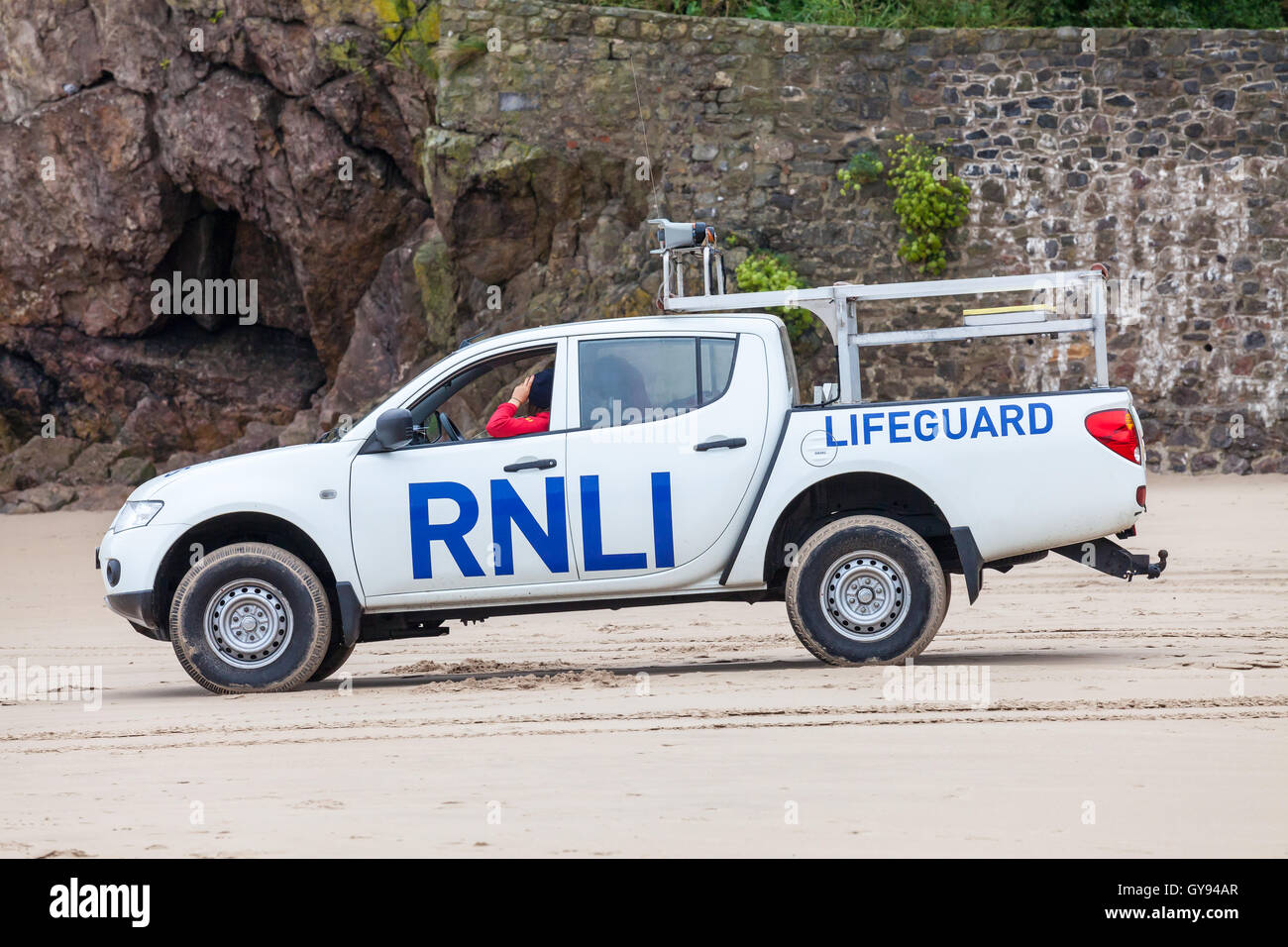 Rnli truck vehicle hi-res stock photography and images - Alamy