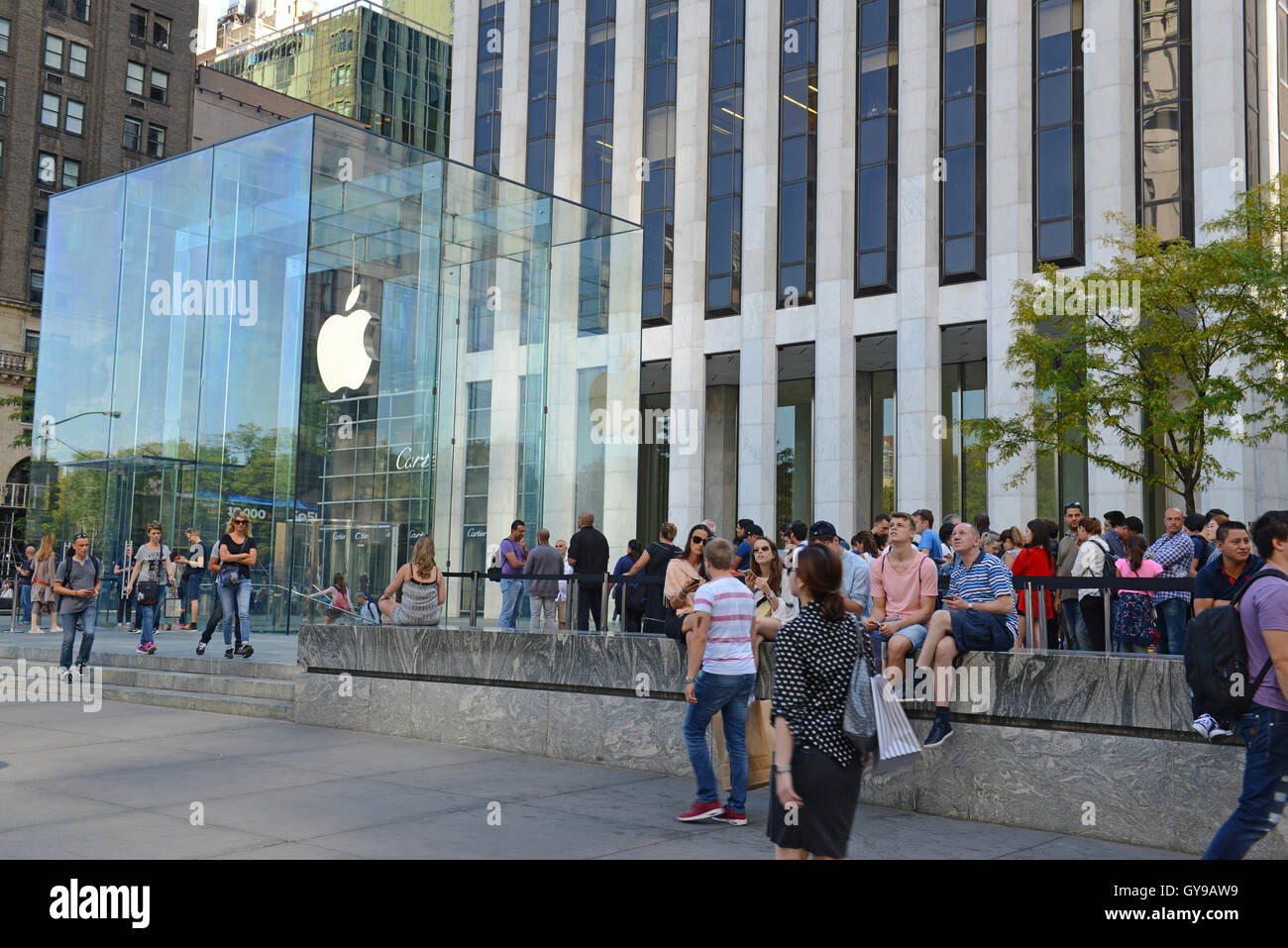 NEW YORK - SEPTEMBER 17, 2016. Loyal customers wait on long lines ...