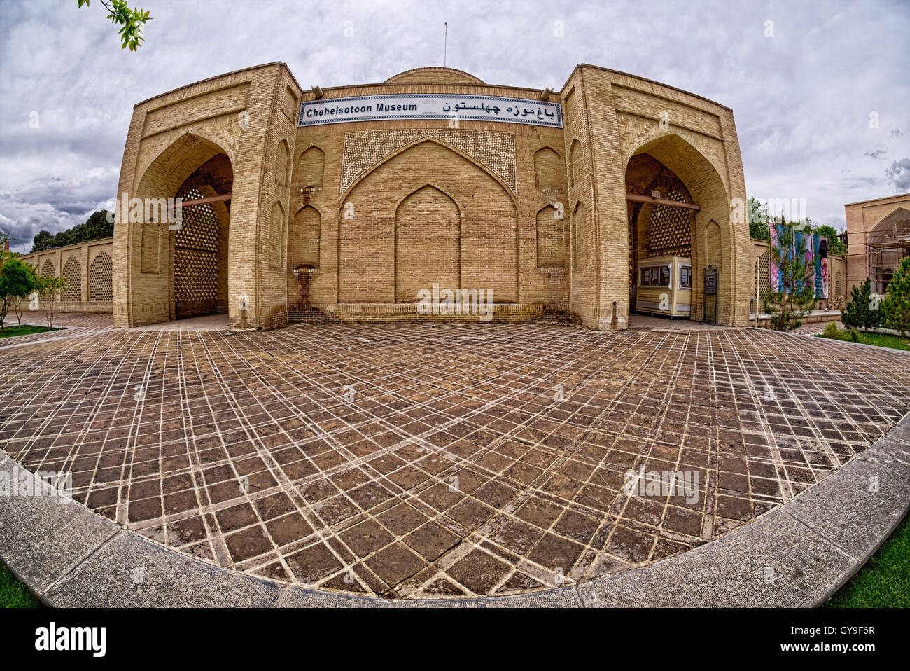 Ceiling chehel sotoun hi-res stock photography and images - Alamy