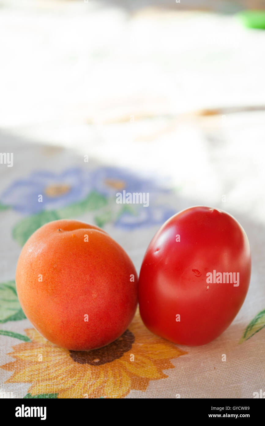 Little tomatoes hi-res stock photography and images - Alamy