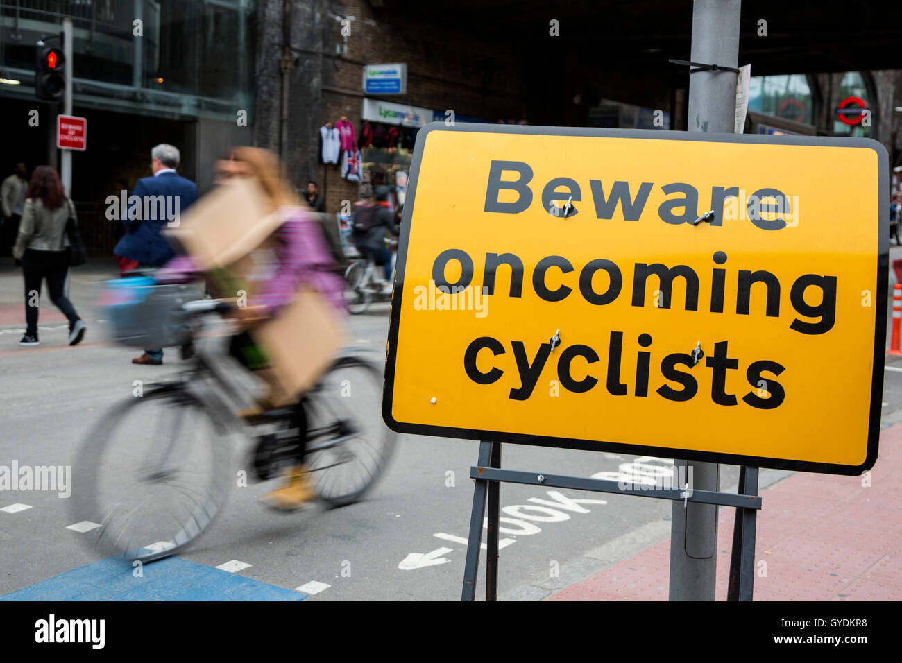 Beware of oncoming cyclists hi-res stock photography and images - Alamy