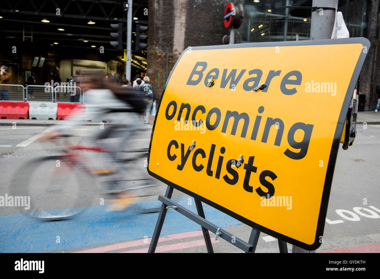 Beware of oncoming cyclists hi-res stock photography and images - Alamy