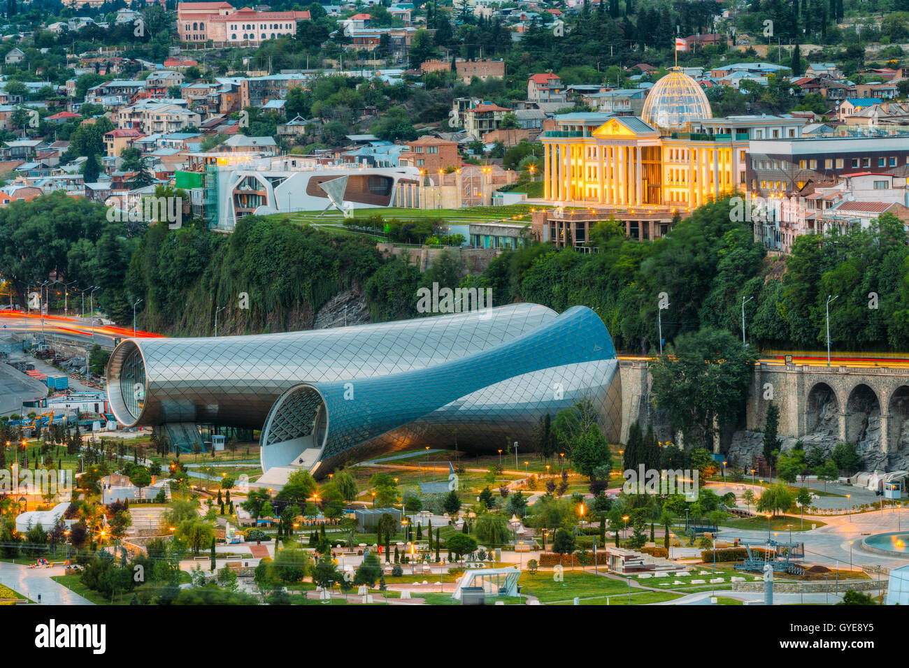 Hi tech architecture style hi-res stock photography and images - Alamy