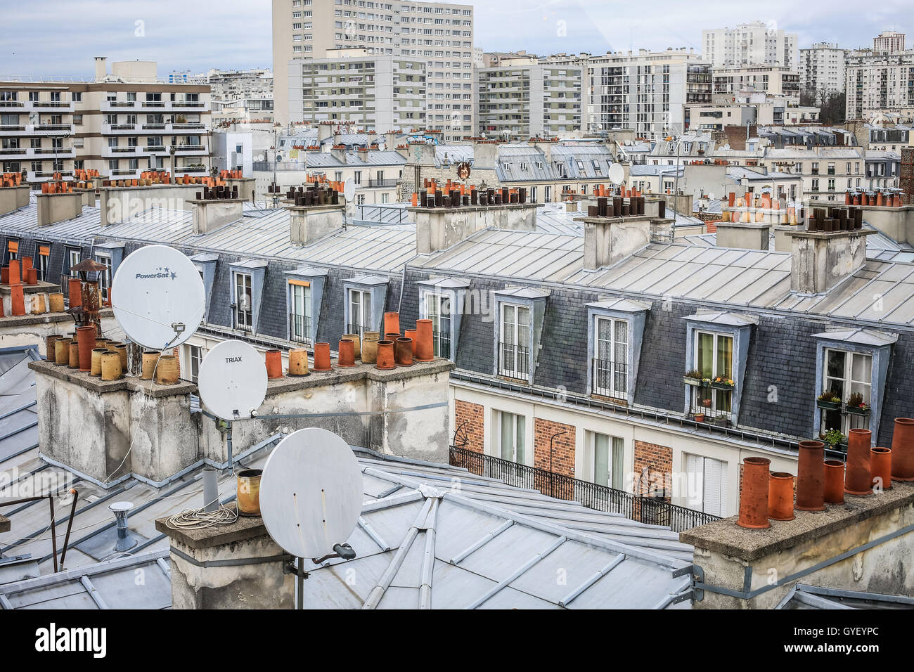 Rooftop paris hi-res stock photography and images - Alamy