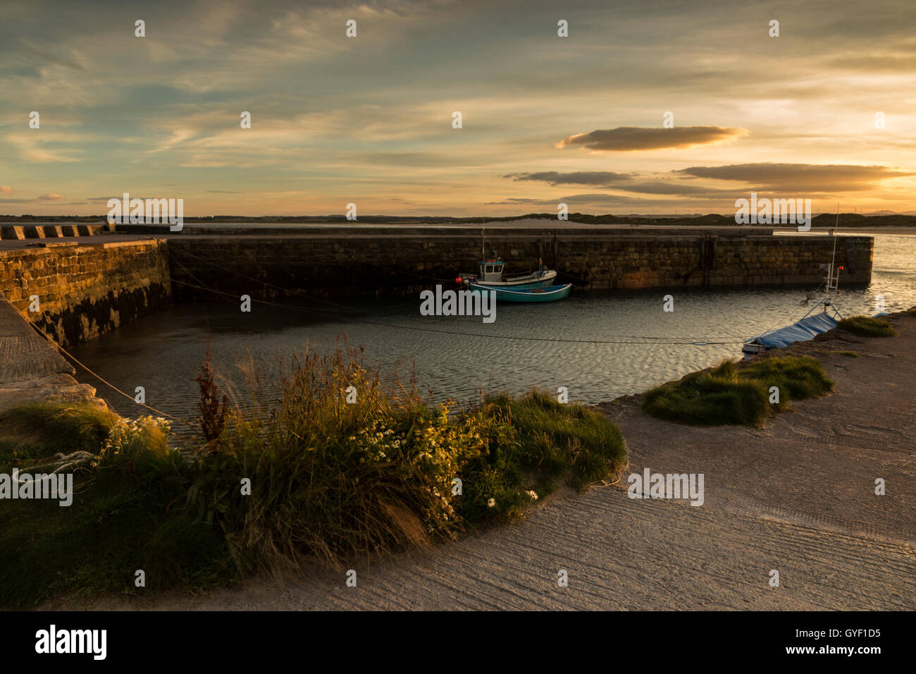 Sunset at Beadnell Harbour Stock Photo - Alamy