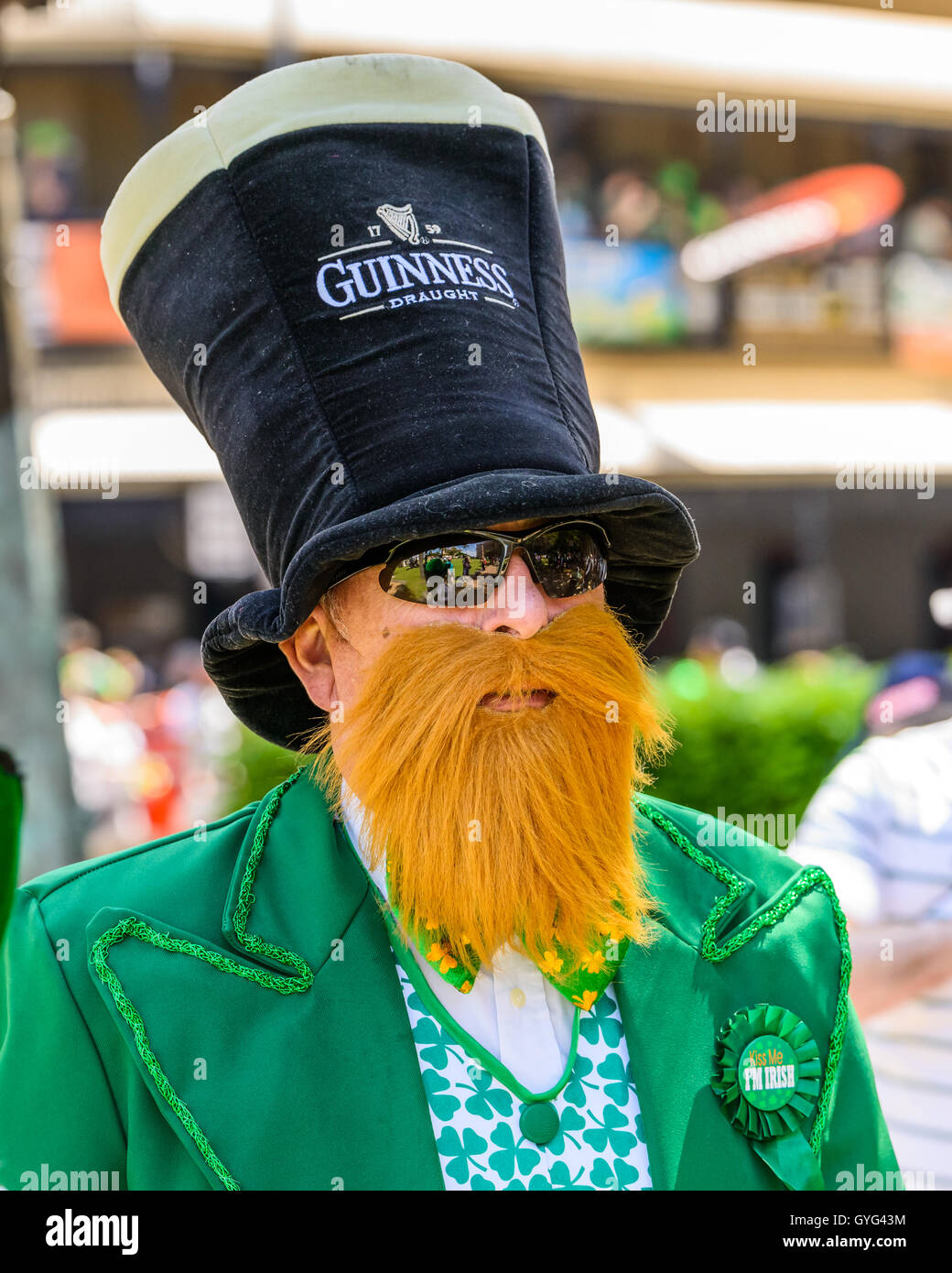 Man dressed as saint patrick hi-res stock photography and images - Alamy