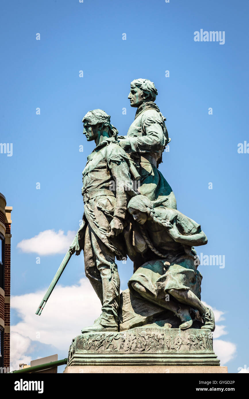 Meriwether lewis, william clark statue hi-res stock photography and images - Alamy