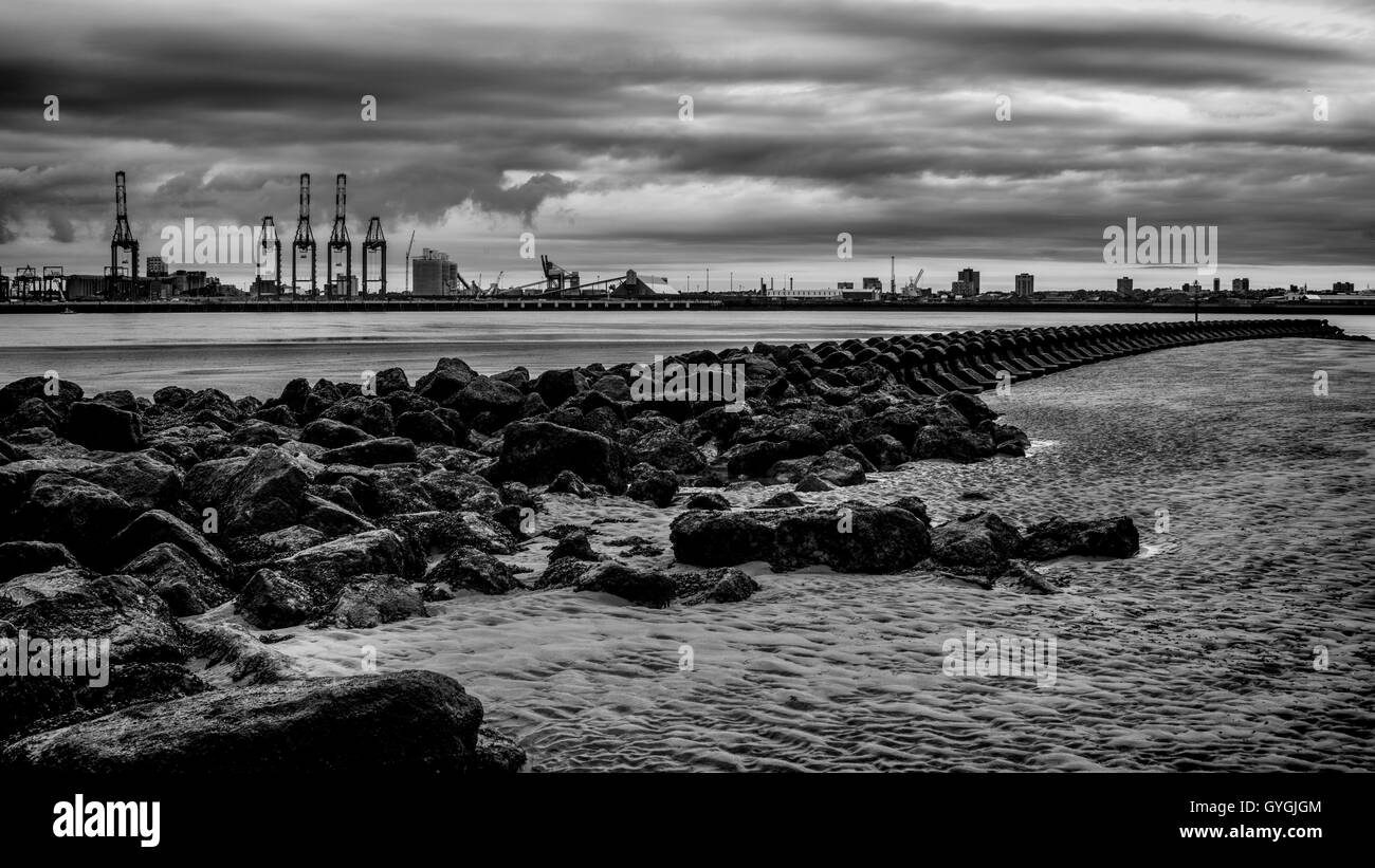 Liverpool landscape hi-res stock photography and images - Alamy