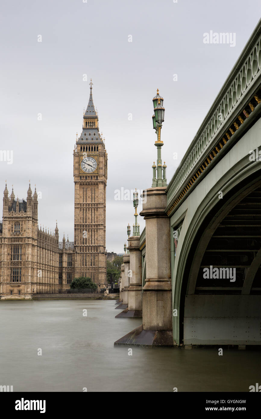 Londons iconic landmarks hi-res stock photography and images - Alamy