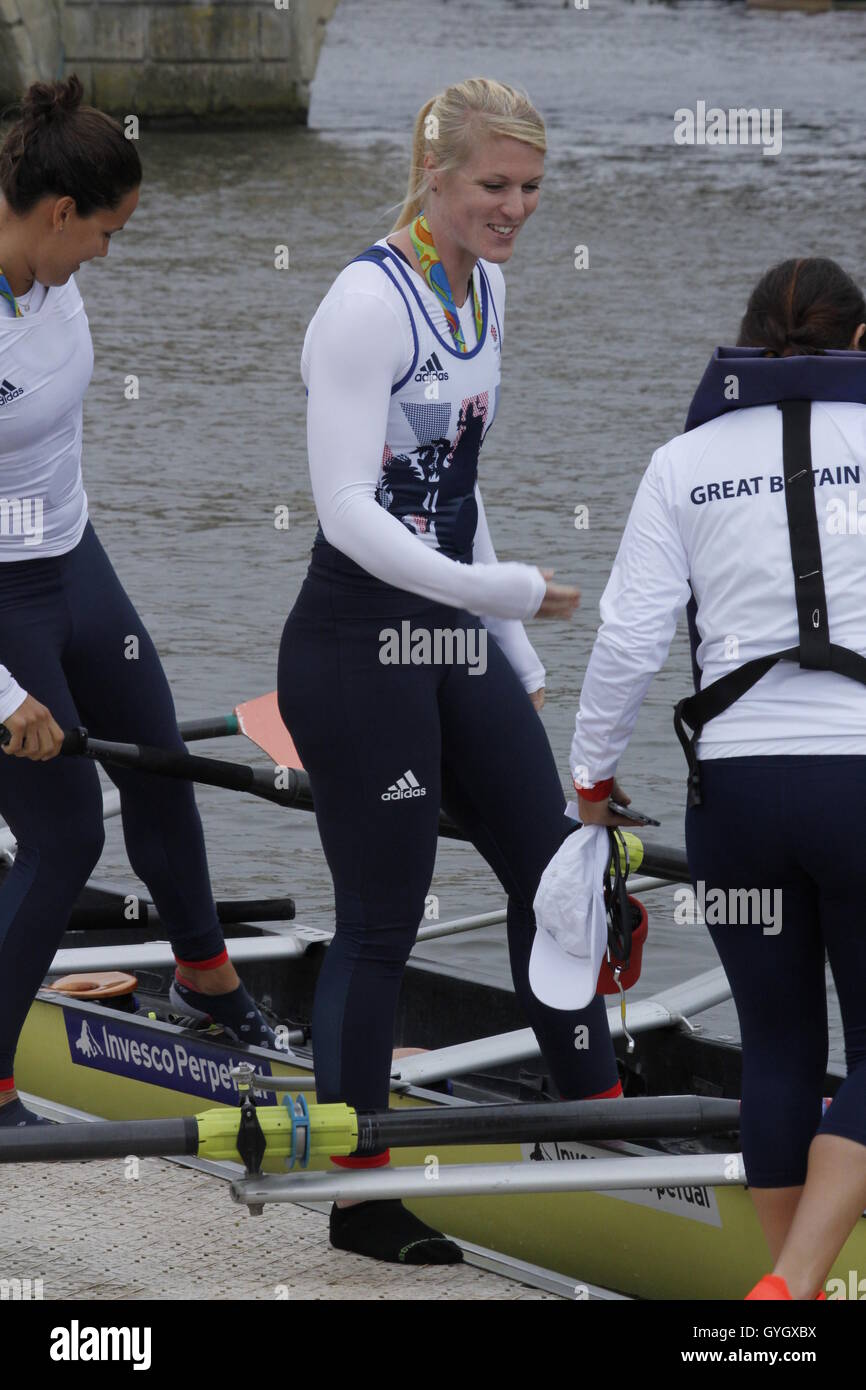 Gb athlete rowing team hi-res stock photography and images - Alamy