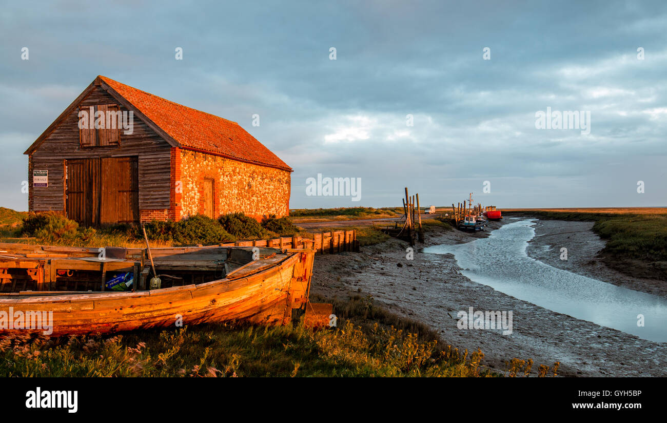 Beautiful sunrise at Thornham, Norfolk, UK Stock Photo - Alamy