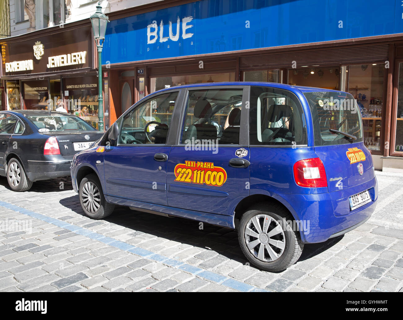 Fiat taxi hi-res stock photography and images - Alamy