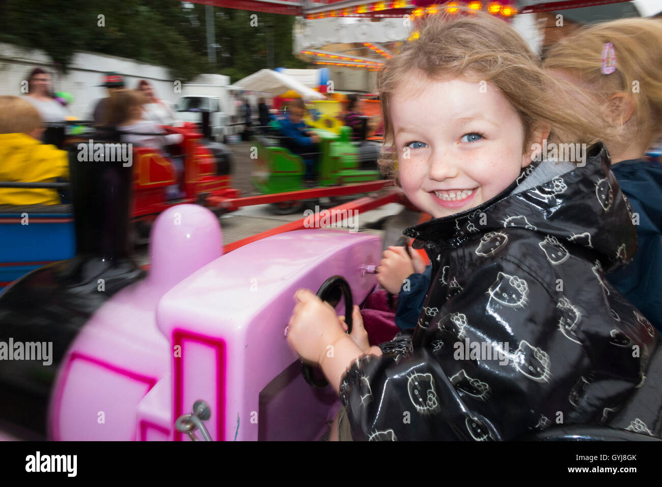 Happy smiling child / girl / children / girls / kid smiles / kids on ...