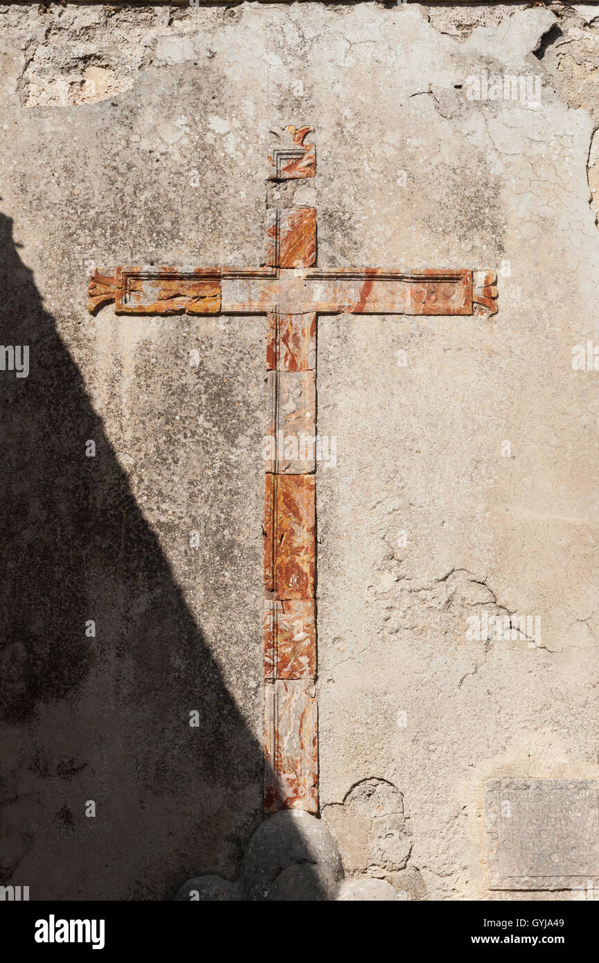 Worn tiled hi-res stock photography and images - Alamy