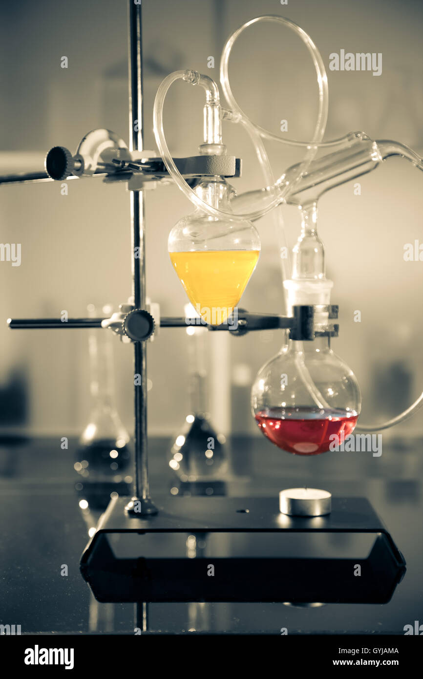 Laboratory apparatus hi-res stock photography and images - Alamy