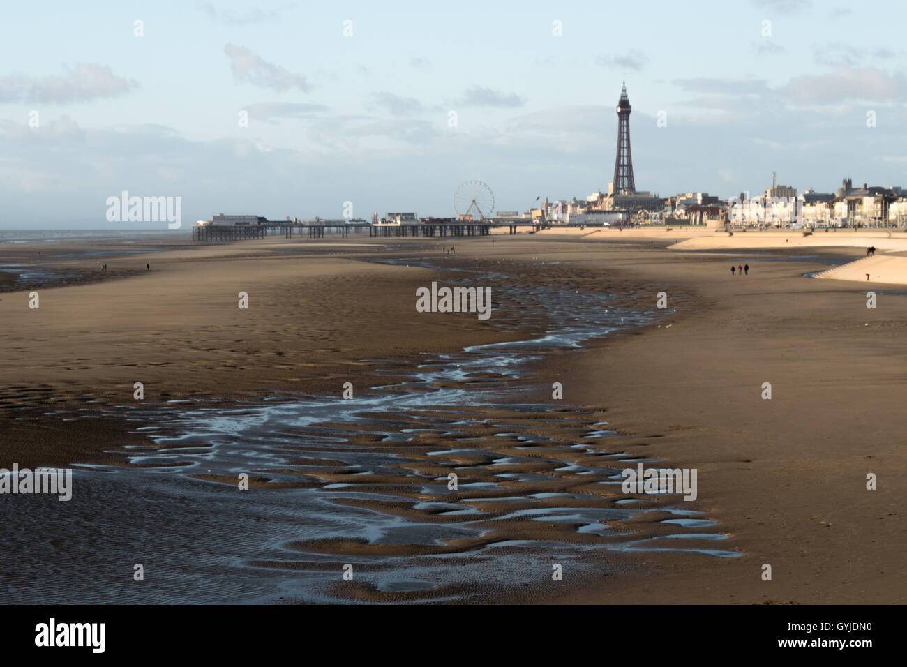 Blackpool tower, beach and promenade Stock Photo - Alamy