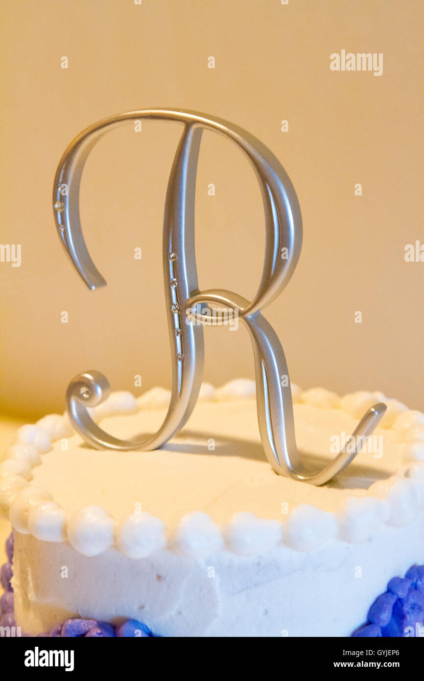 Letter R Cake Topper Stock Photo - Alamy