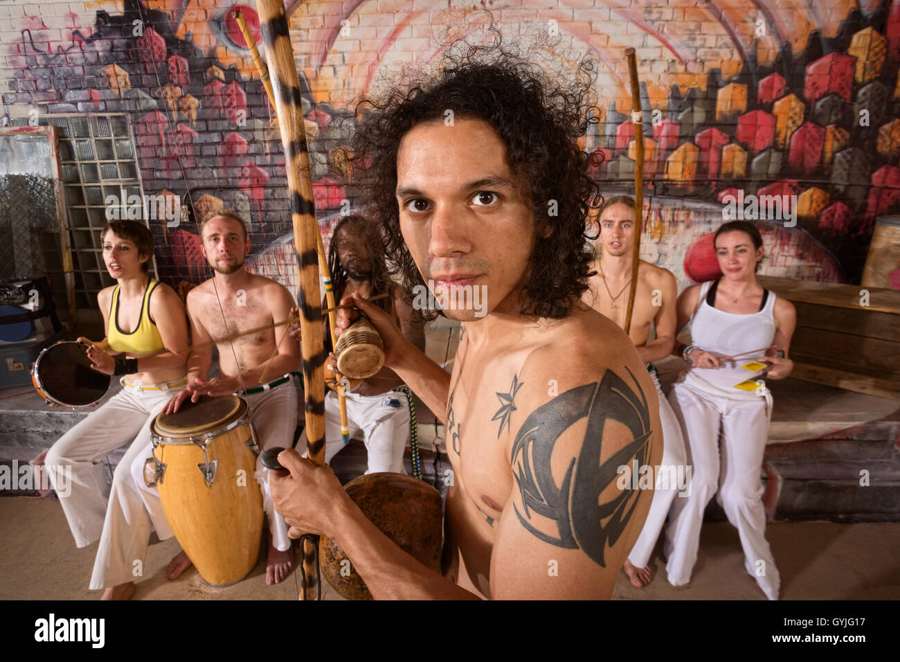 Pandeiro playing hi-res stock photography and images - Alamy