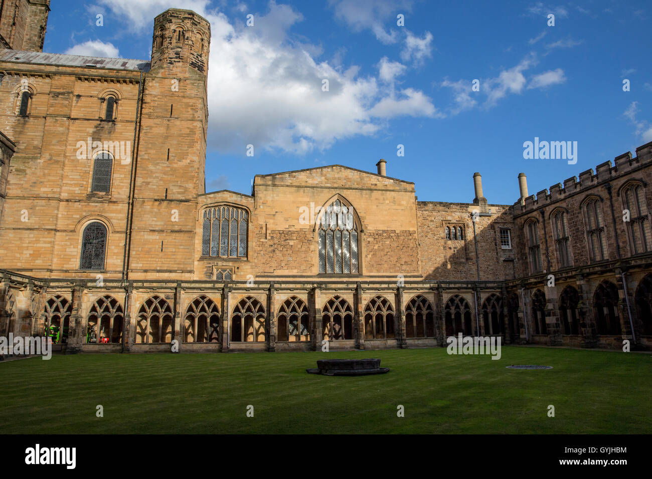 Durham cathedral cloisters hi-res stock photography and images - Alamy