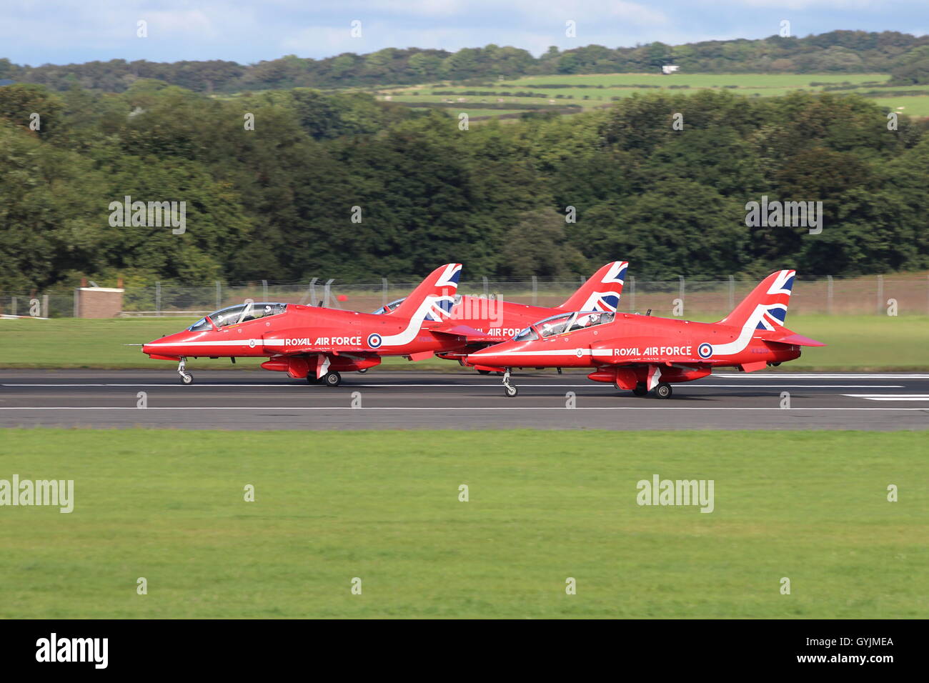 Red arrows hawk t1 on hi-res stock photography and images - Alamy