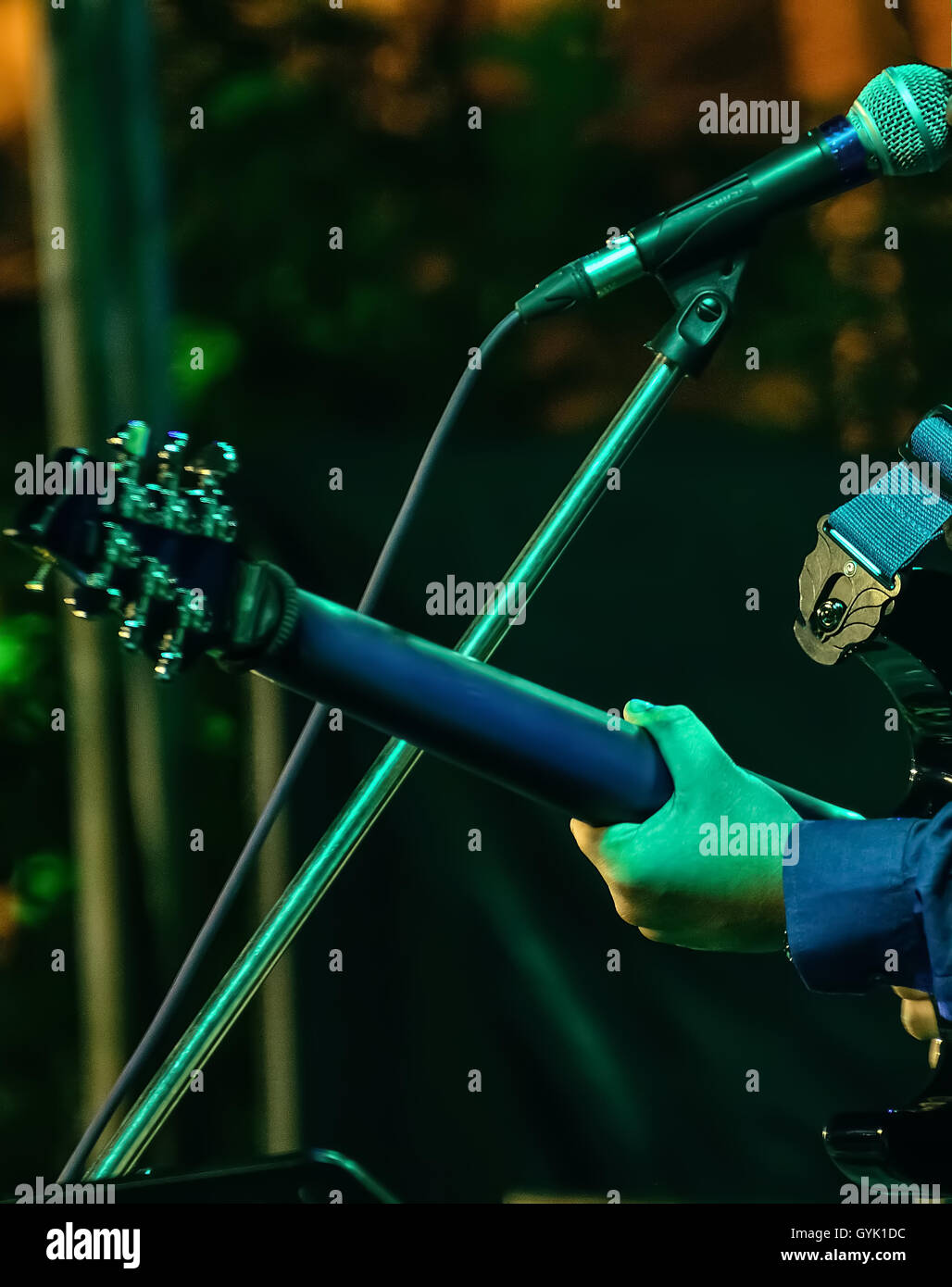 Calcutta singer hi-res stock photography and images - Alamy