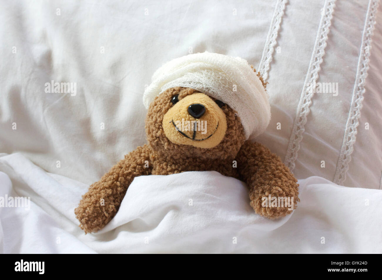 Teddy bear in bed hi-res stock photography and images - Alamy