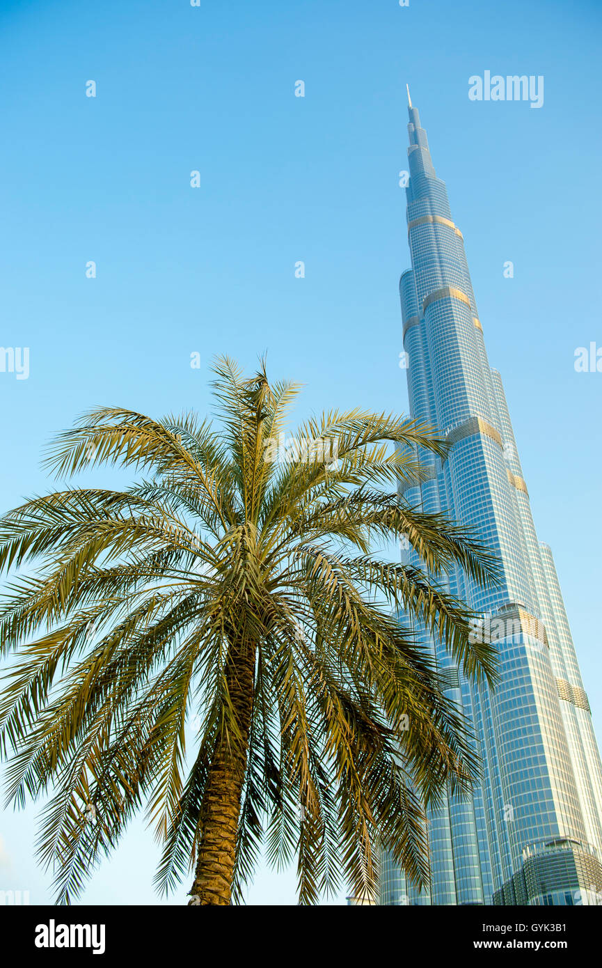 DUBAI, UAE - OCTOBER 22, 2014: The modern steel Burj Khalifa tower ...