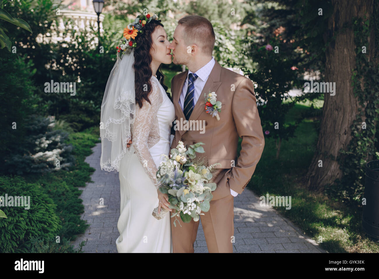 sunny wedding day Stock Photo - Alamy