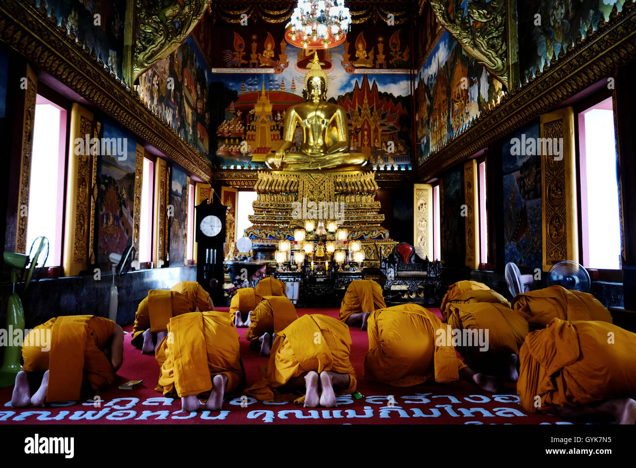 Theravada school hi-res stock photography and images - Alamy