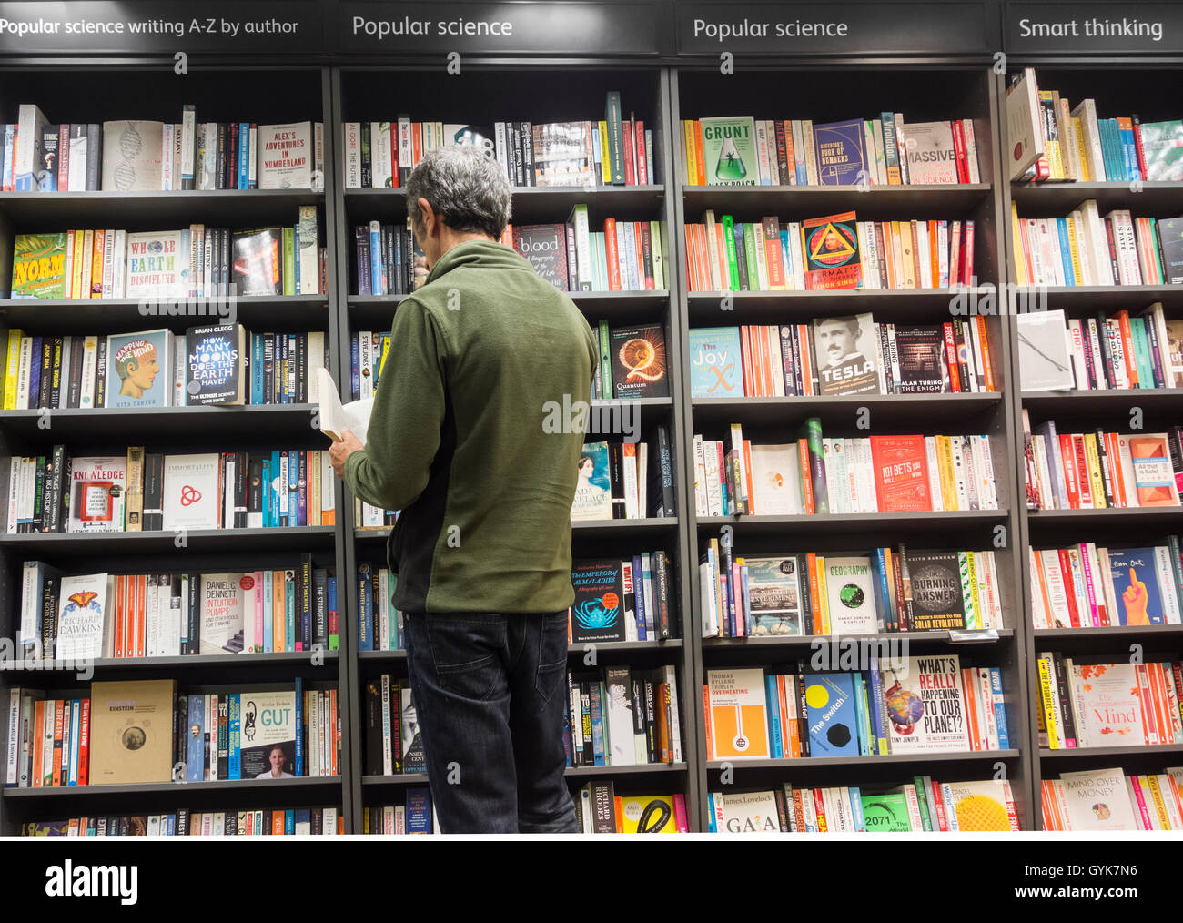 Bookshop england hi-res stock photography and images - Alamy