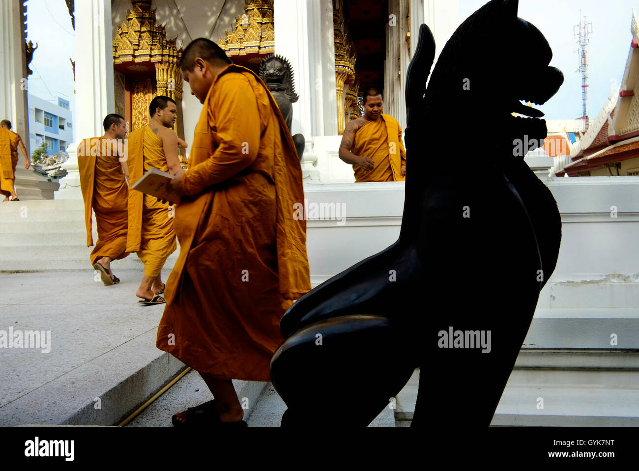 Theravada school hi-res stock photography and images - Alamy