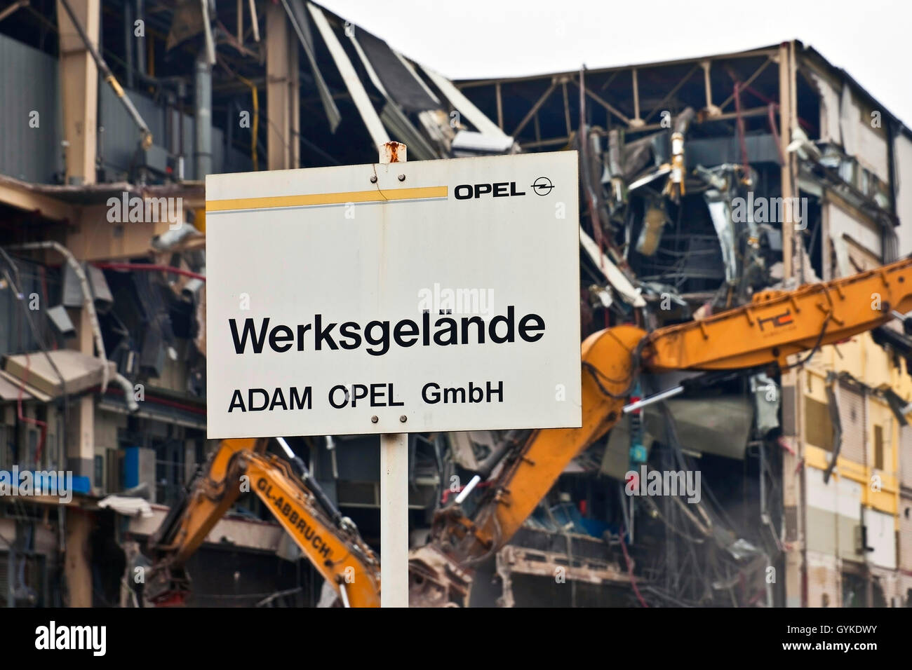 Demolition sign hi-res stock photography and images - Alamy