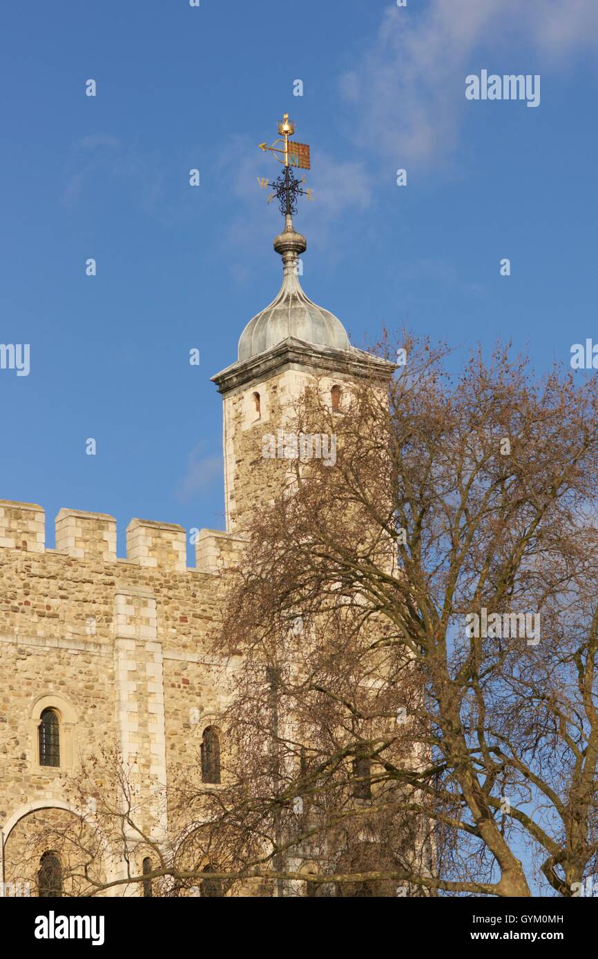 Arrow slit tower of london hi-res stock photography and images - Alamy