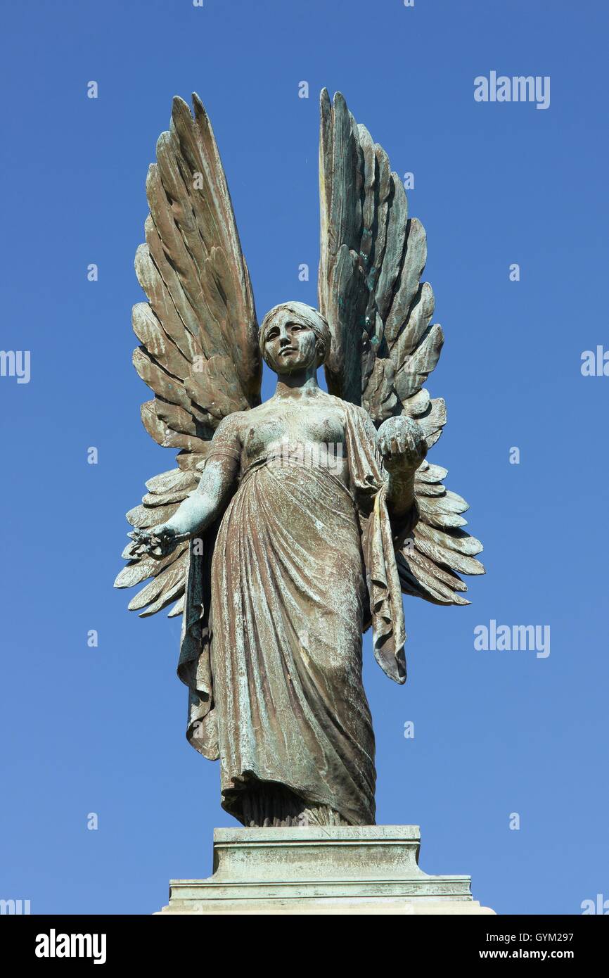 Statue of an Angel Stock Photo - Alamy