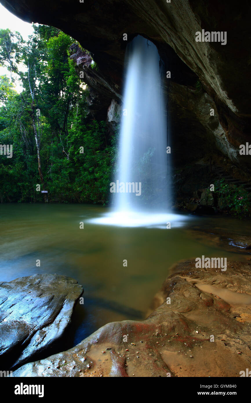 Waterfall and cenote hi-res stock photography and images - Alamy