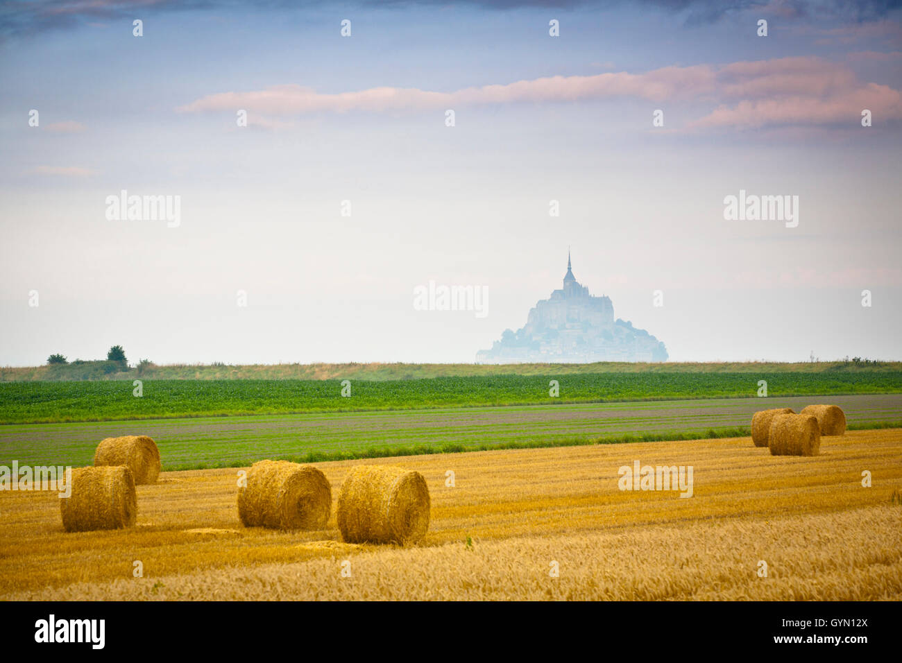Normandy countryside farm hi-res stock photography and images - Alamy