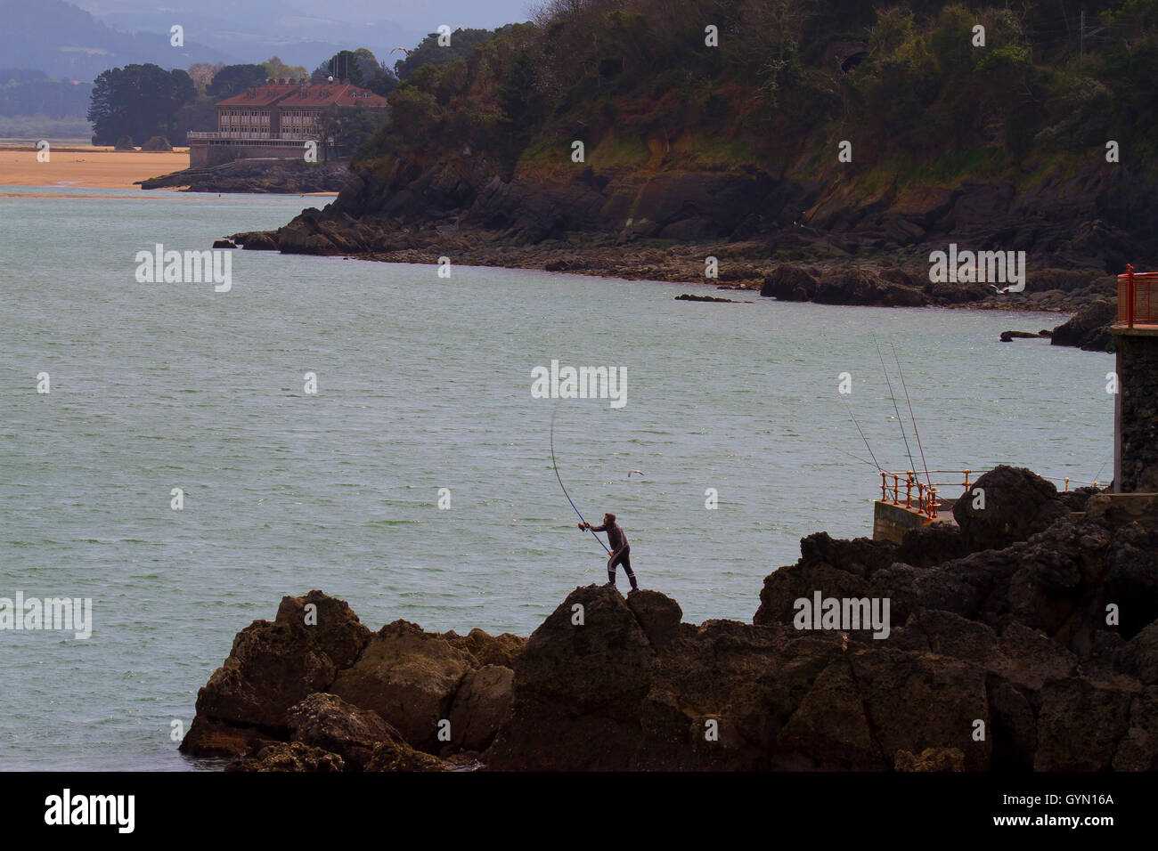Mundaka surf hi-res stock photography and images - Alamy