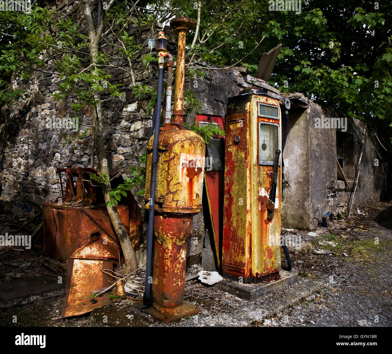Gas pumps old rusty Stock Photo - Alamy