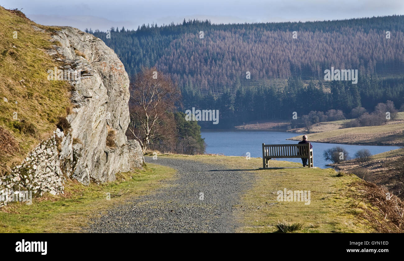 Overlooking water hi-res stock photography and images - Alamy