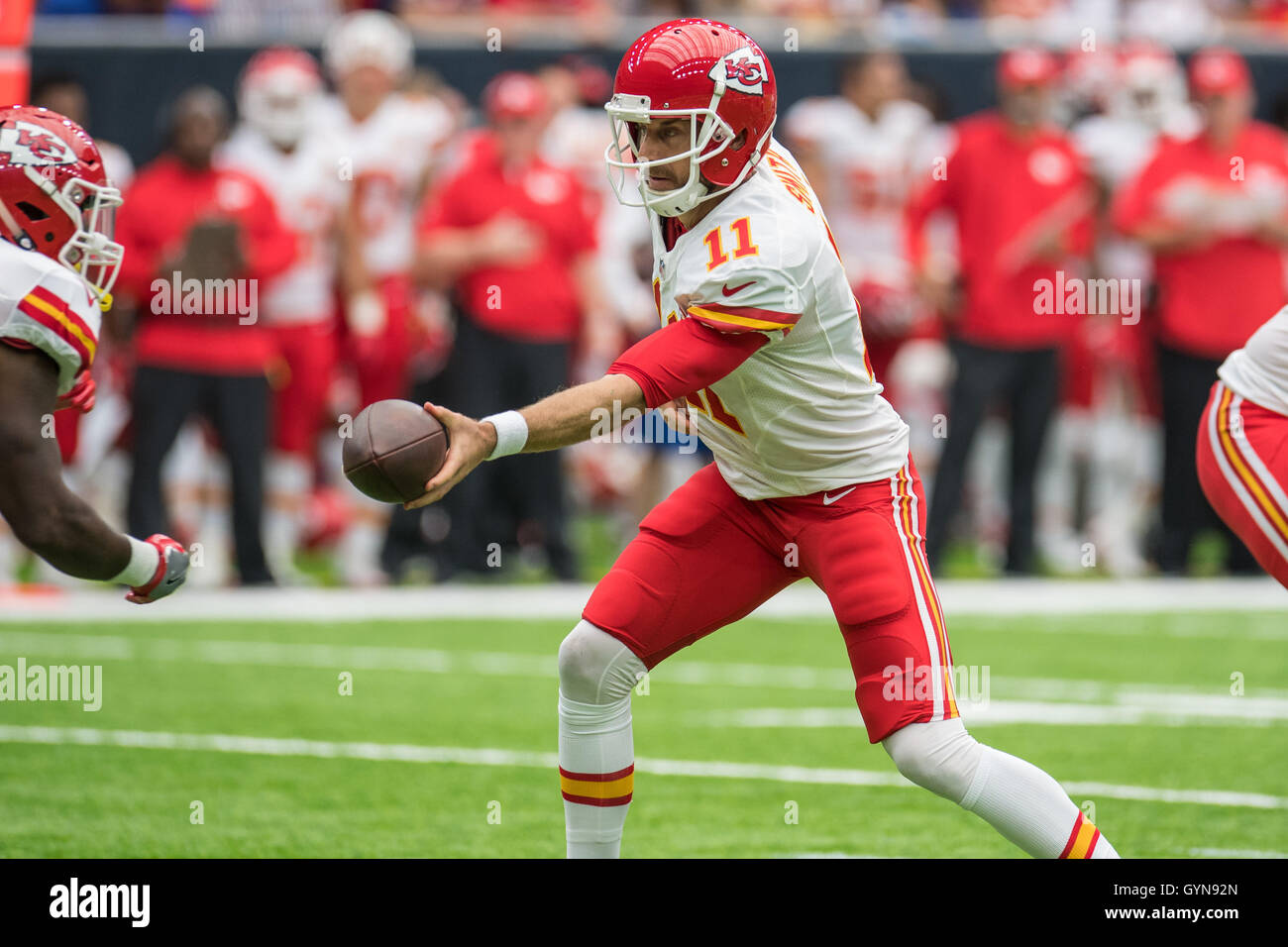 Houston, Texas, USA. 18th Sep, 2016. Kansas City Chiefs quarterback ...