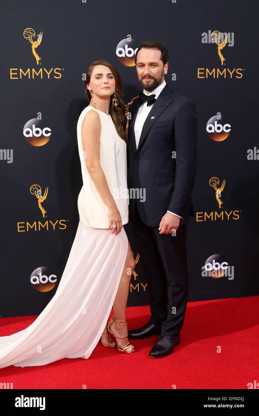 Los Angeles, CA, USA. 18th Sep, 2016. Keri Russell, Matthew Rhys at ...