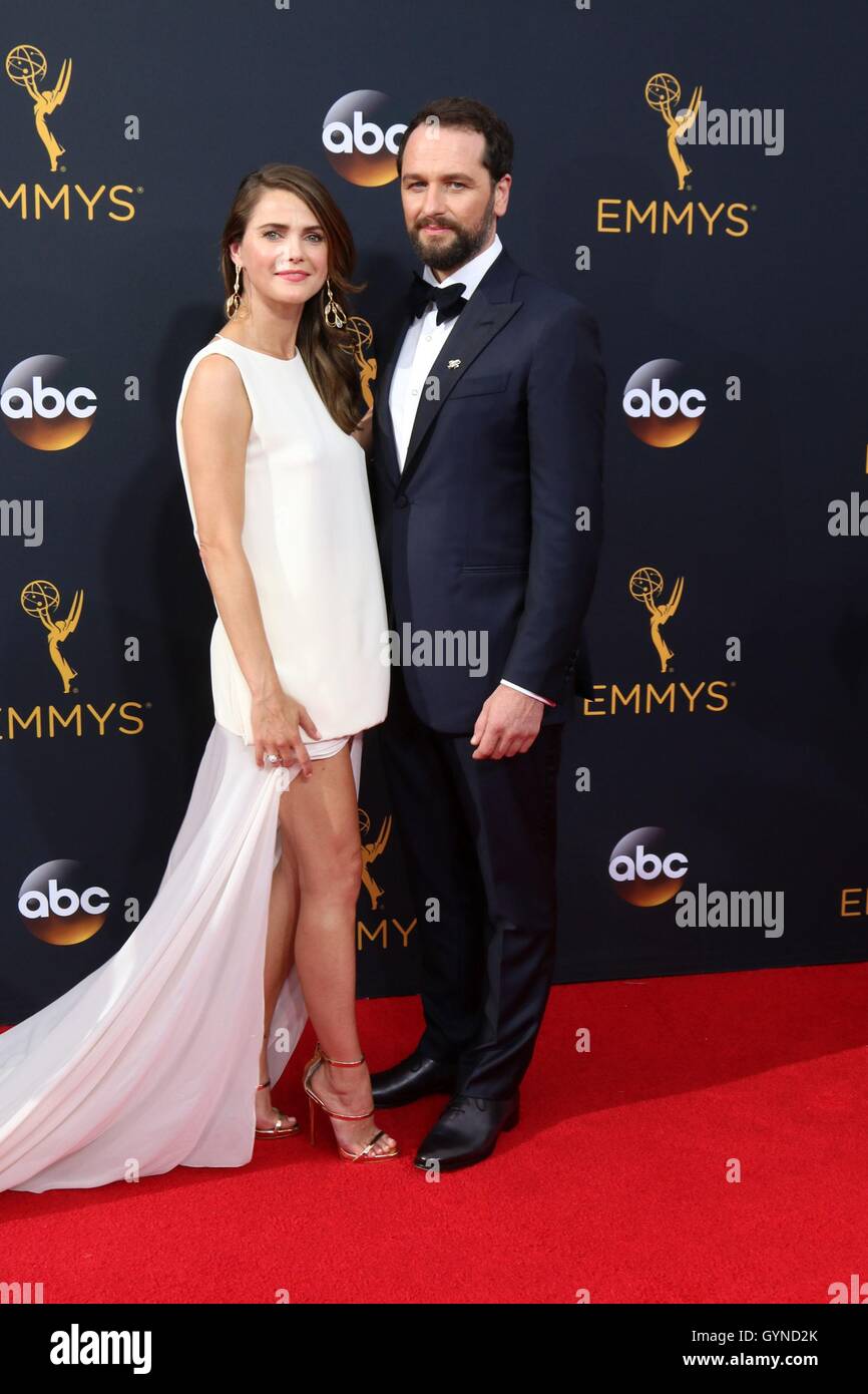 Los Angeles, CA, USA. 18th Sep, 2016. Keri Russell, Matthew Rhys at ...