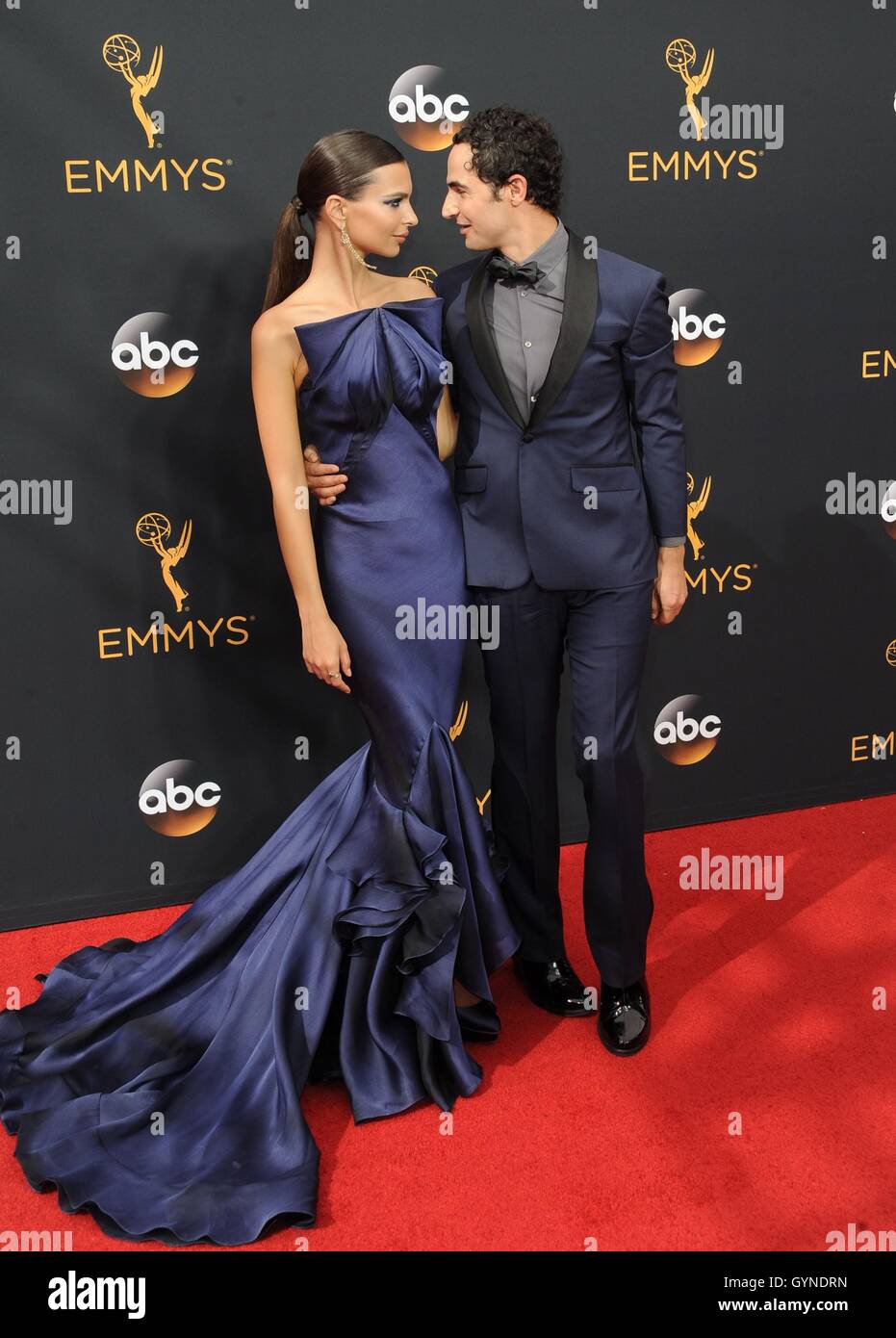 Los Angeles, CA, USA. 18th Sep, 2016. Emily Ratajkowski at arrivals for ...