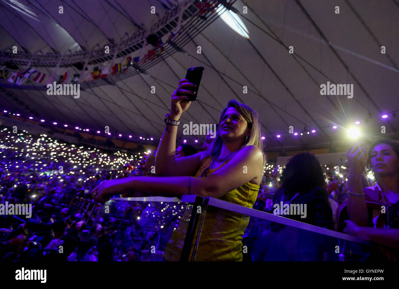 Rio de Janeiro, Brazil. 18th Sep, 2016. Spectators watch the closing ...