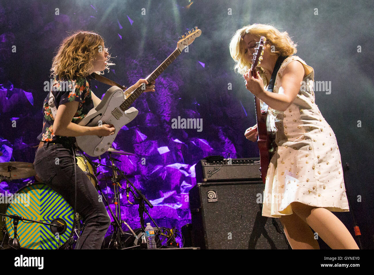 Chicago, Illinois, USA. 18th Sep, 2016. CARRIE BROWNSTEIN and CORIN ...