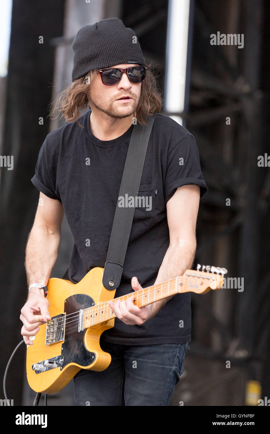 Chicago, Illinois, USA. 17th Sep, 2016. JAY ROGERS of Plague Vendor ...