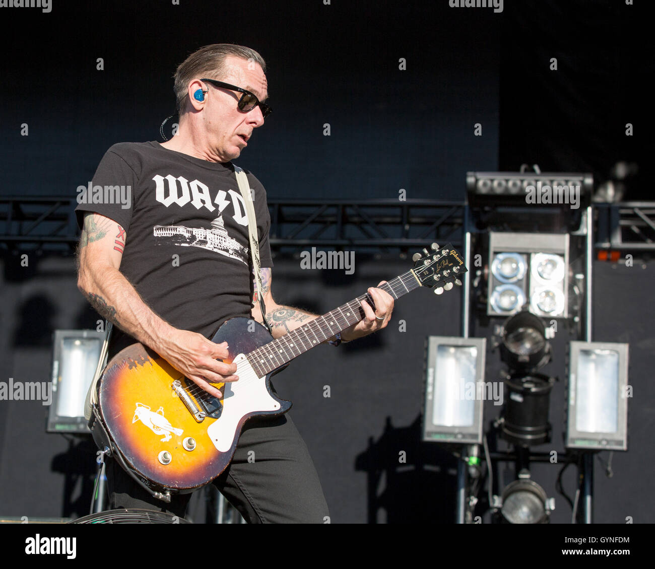 Chicago, Illinois, USA. 18th Sep, 2016. BRIAN BAKER of Bad Religion ...