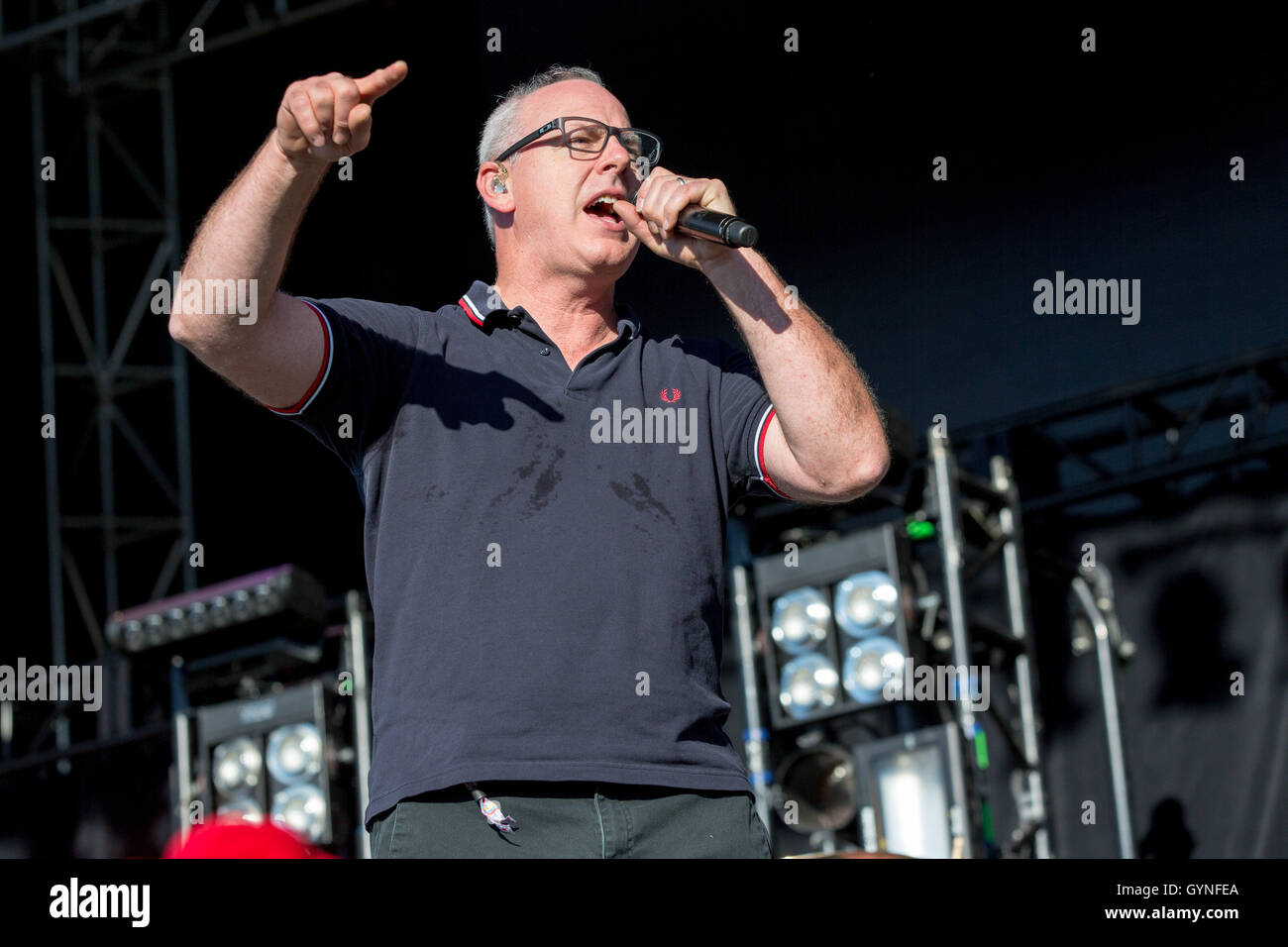 Greg graffin hi-res stock photography and images - Alamy