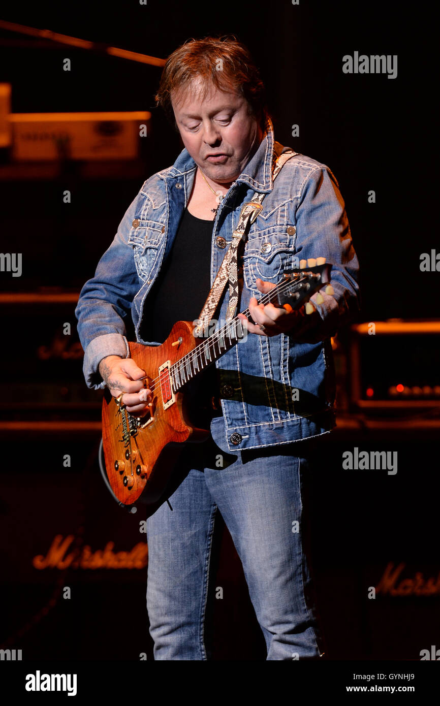 Fort Lauderdale FL, USA. 18th Sep, 2016. Rick Derringer performs during ...