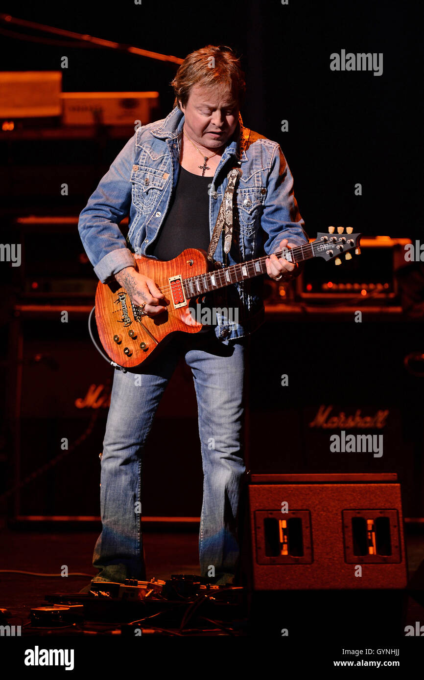 Fort Lauderdale FL, USA. 18th Sep, 2016. Rick Derringer performs during ...